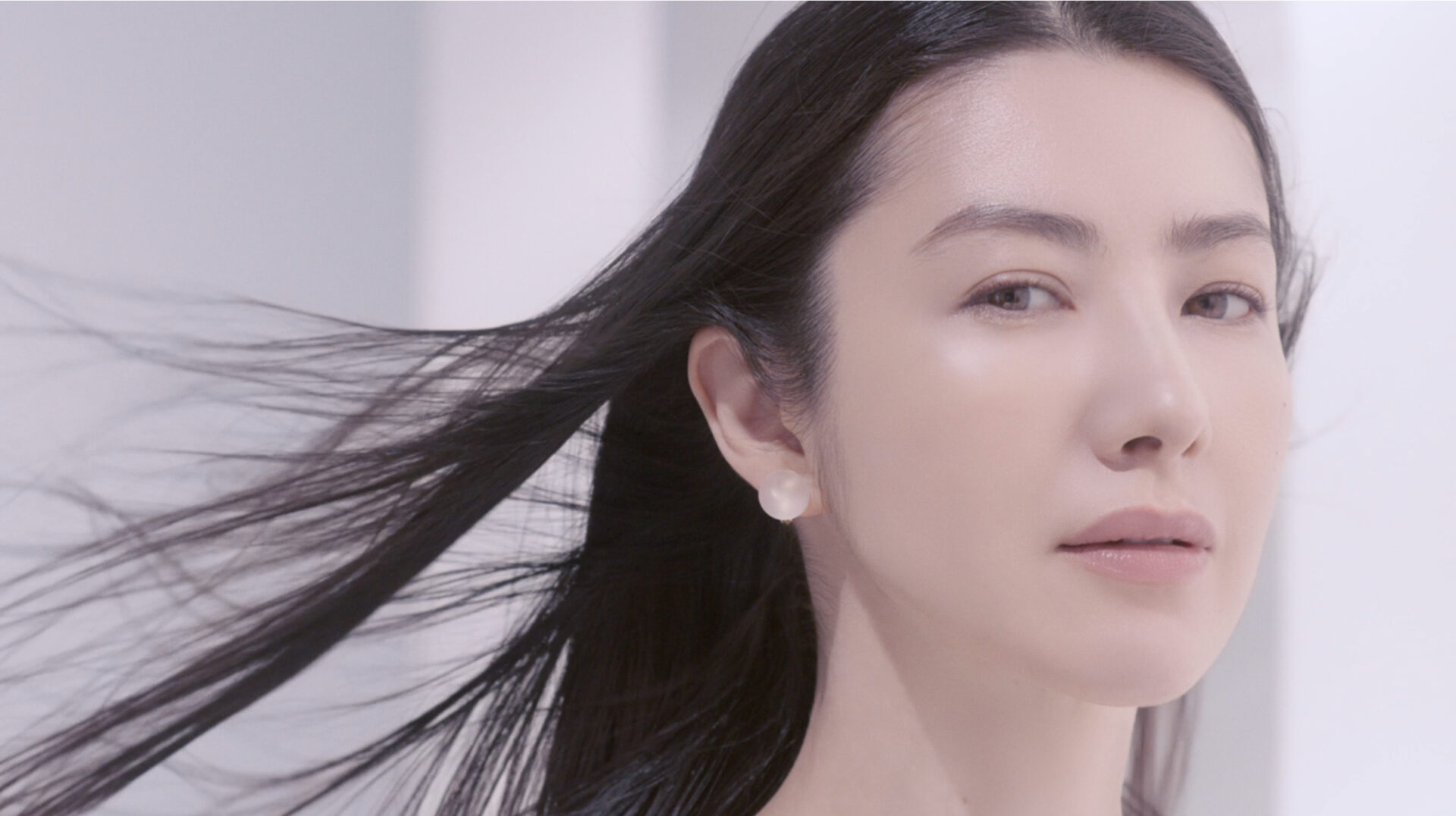 ASTALIFT 2022 - スタイリスト・ファッションエディターのリン リェン リー（Lim Lean Lee）